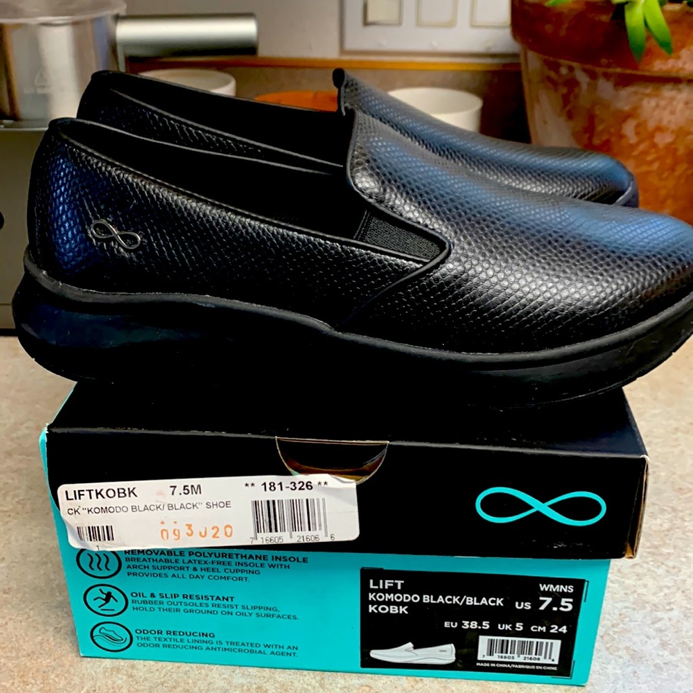 Infinity By Cherokee - Gem